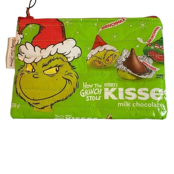 Hand Crafted | Bags | Handcrafted How The Grinch Stolekisses Clutch ...